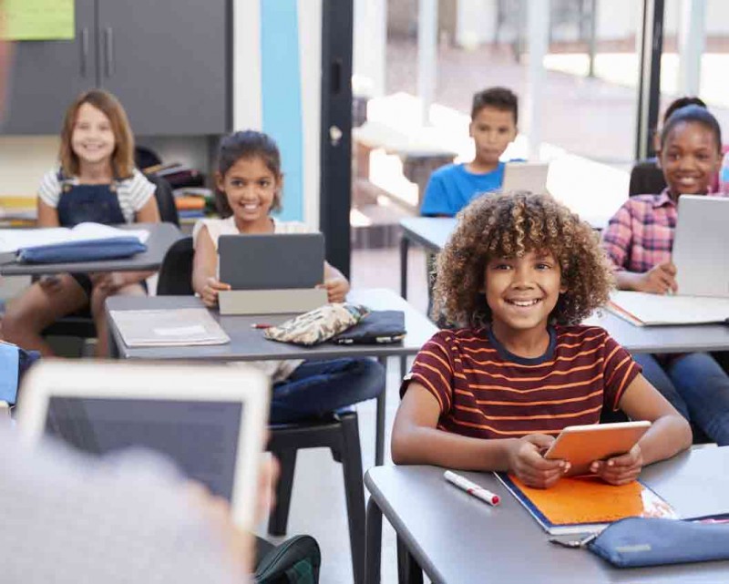 Apple Education - EduComIT